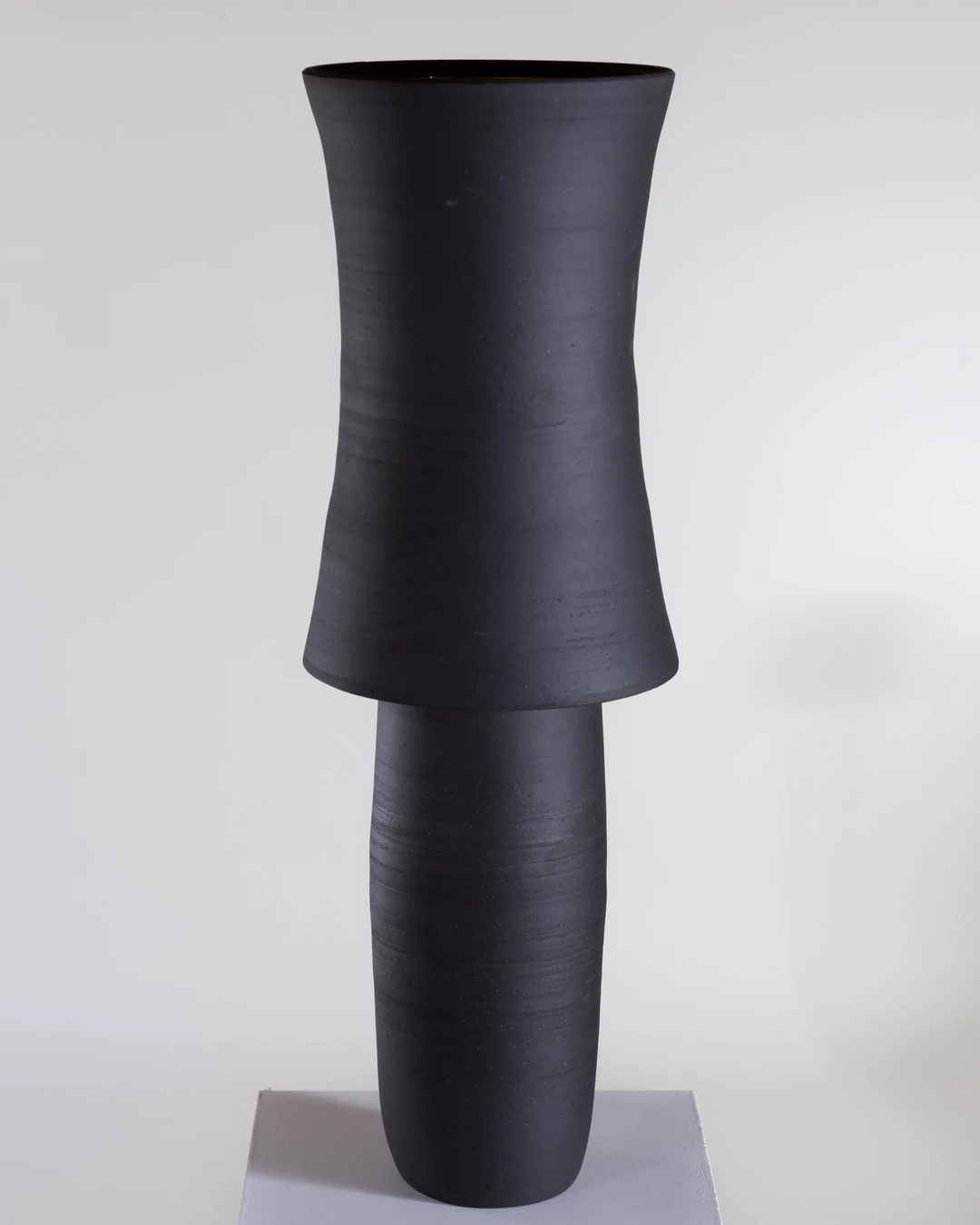 "Curved Black" by Daniel Monroe, Ceramic Sculpture – LagunaART.com gallery